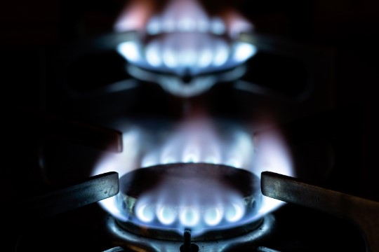 Gas, Gold and Cocoa on Top in October - FastBull