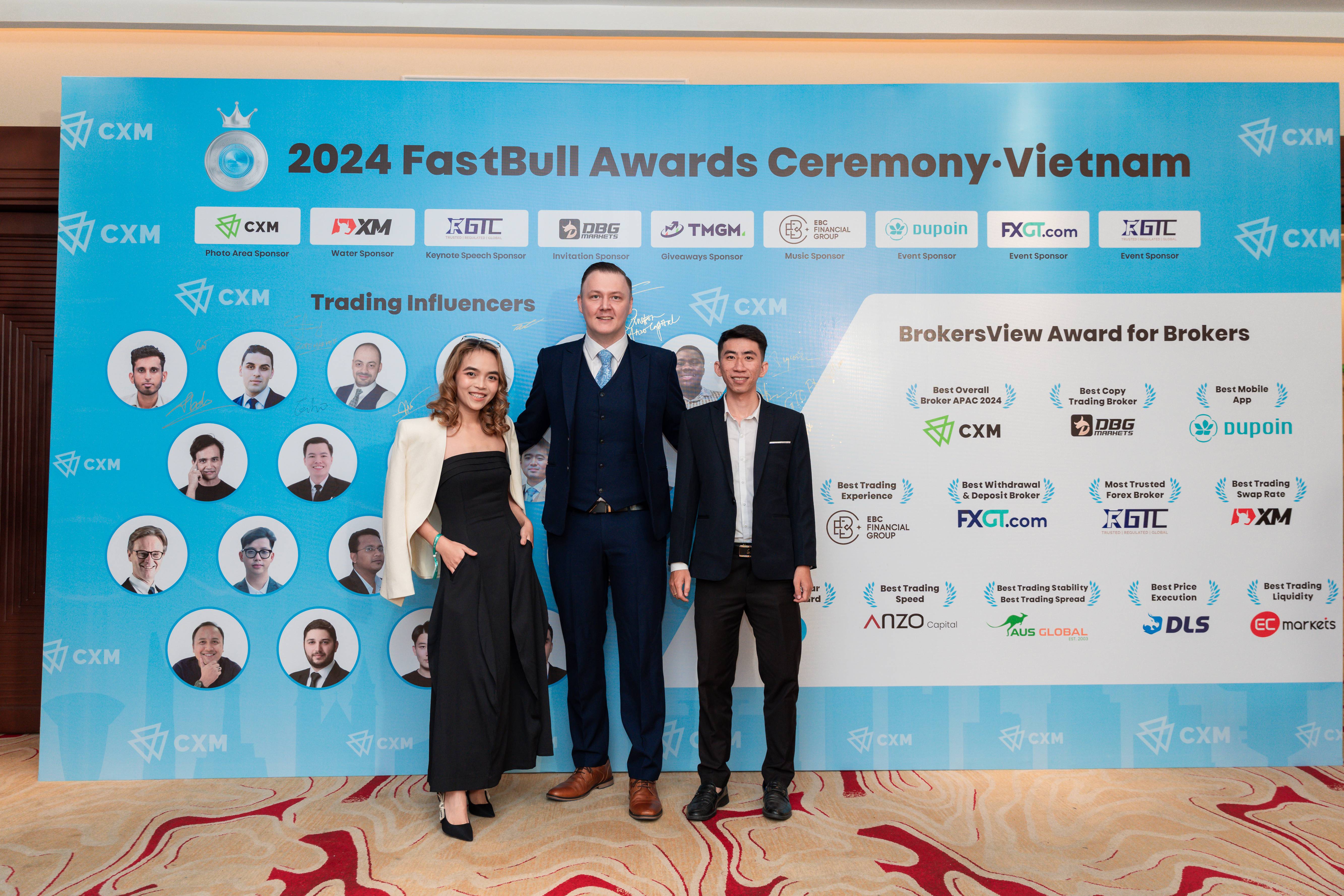 FastBull 2024 Trading Influencers Awards Vietnam - Awards Ceremony