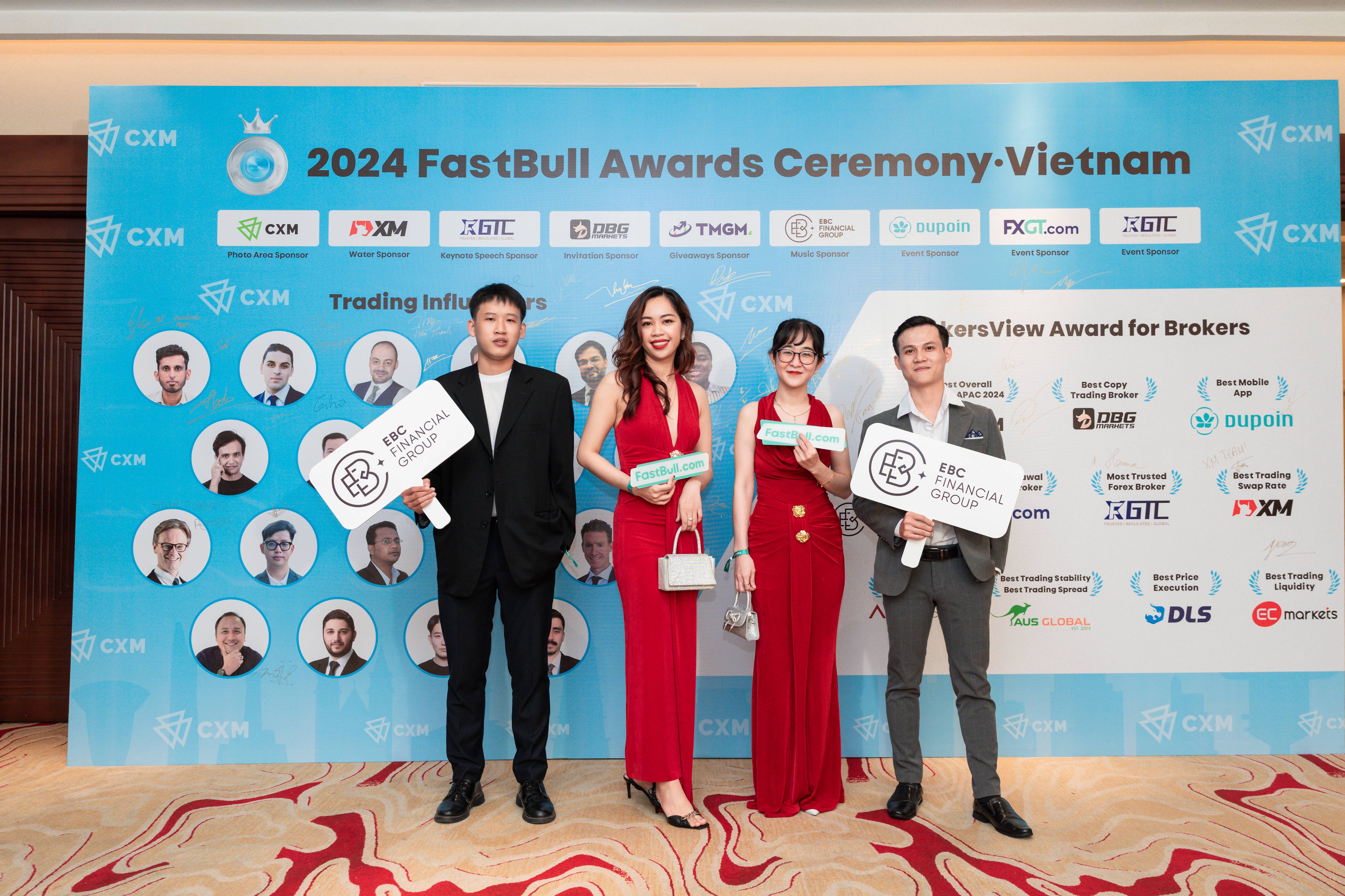FastBull 2024 Trading Influencers Awards Vietnam - Awards Ceremony