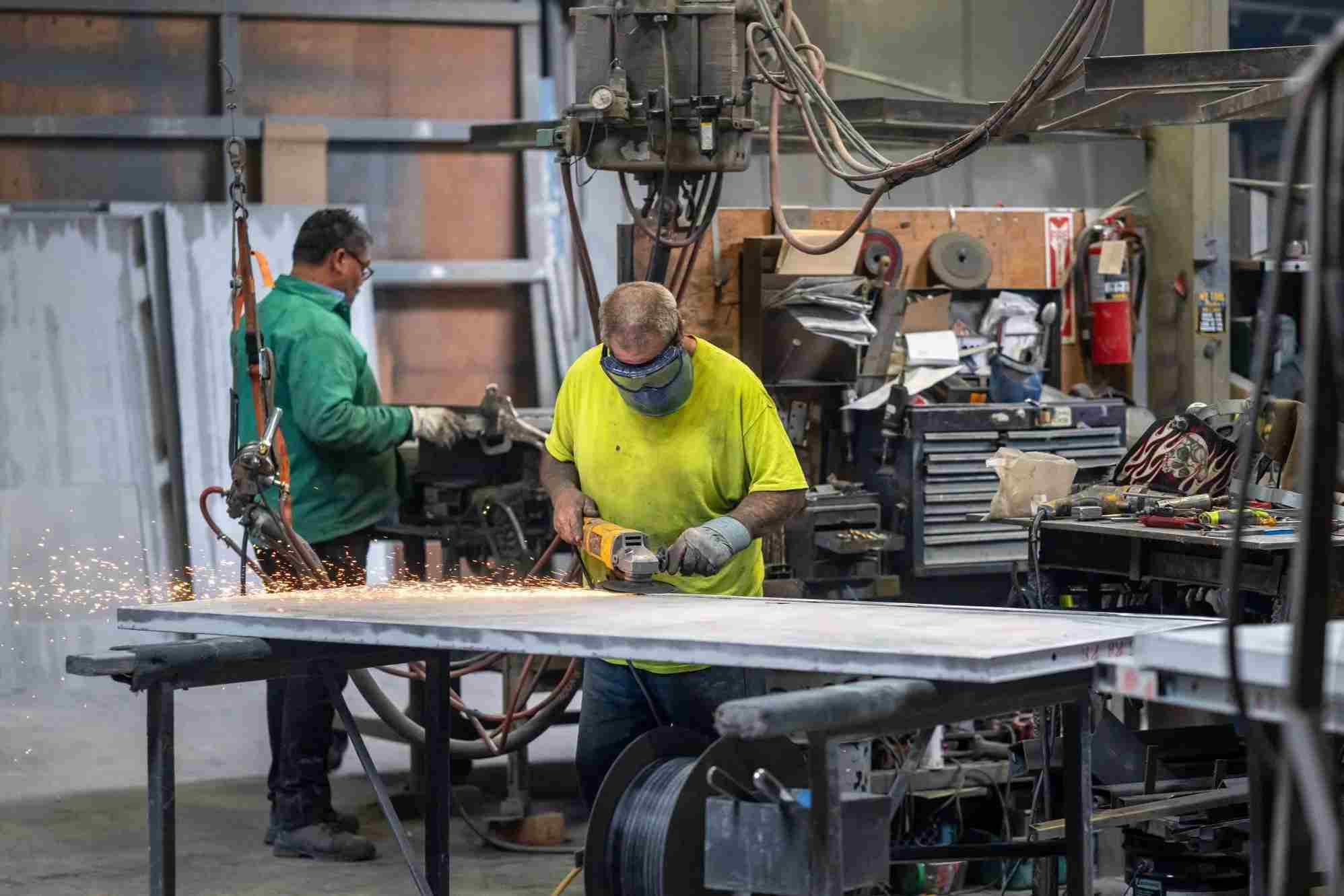 US Business Activity Cools As Growth of Selling Prices Eases - FastBull