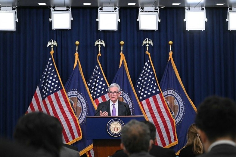 Fed Cuts 25bps, Ends QT As Expected; Two FOMC Officials Dissent - FastBull